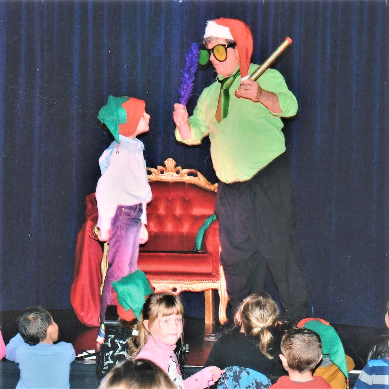 LE MONDE MAGIQUE DES LUTINS » Pépites Productions Spectacles